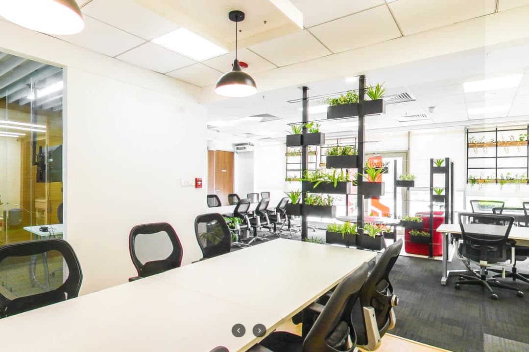 The Office Pass Paras Downtown Center - Coworking & Shared Office Space ...