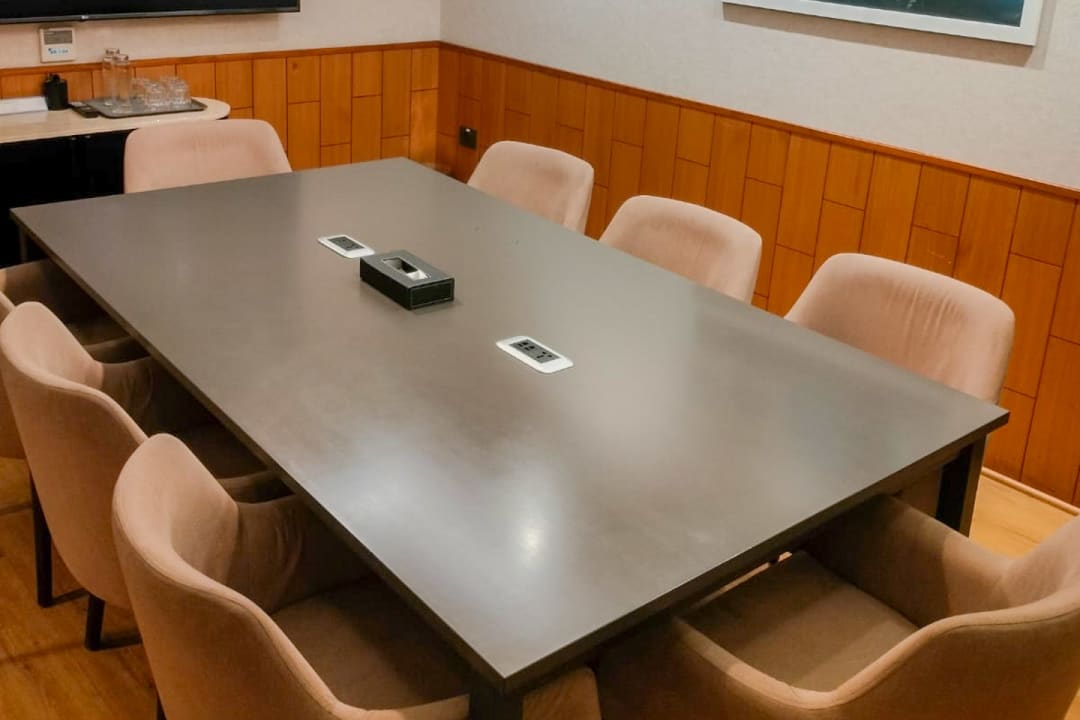 UrbanWrk - Sai Radhe Complex, Meeting Rooms in Sangamvadi, Pune | Rent ...