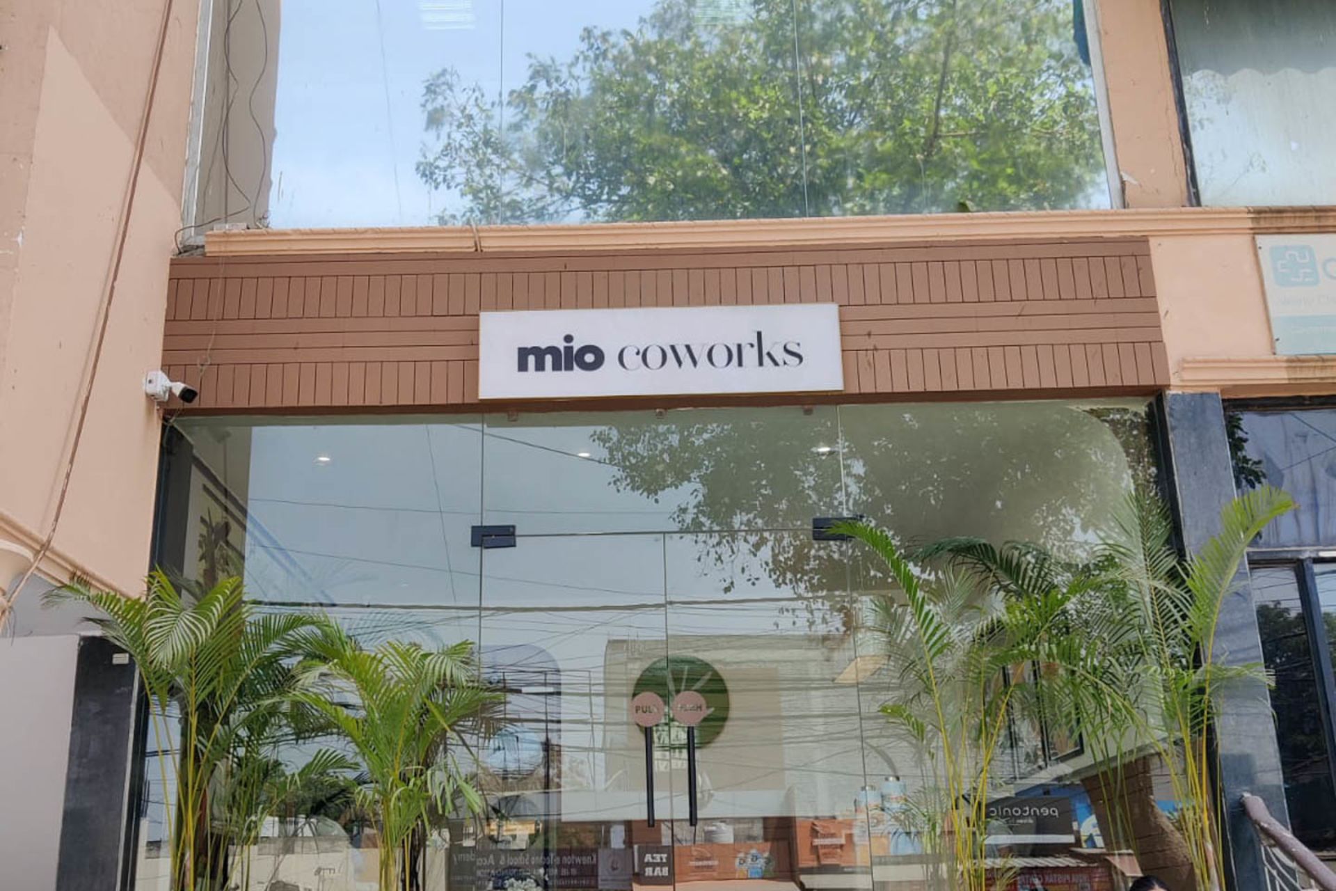 MIO Coworks - Coworking & Shared Office Space in Saiyad Ul Ajaib ...