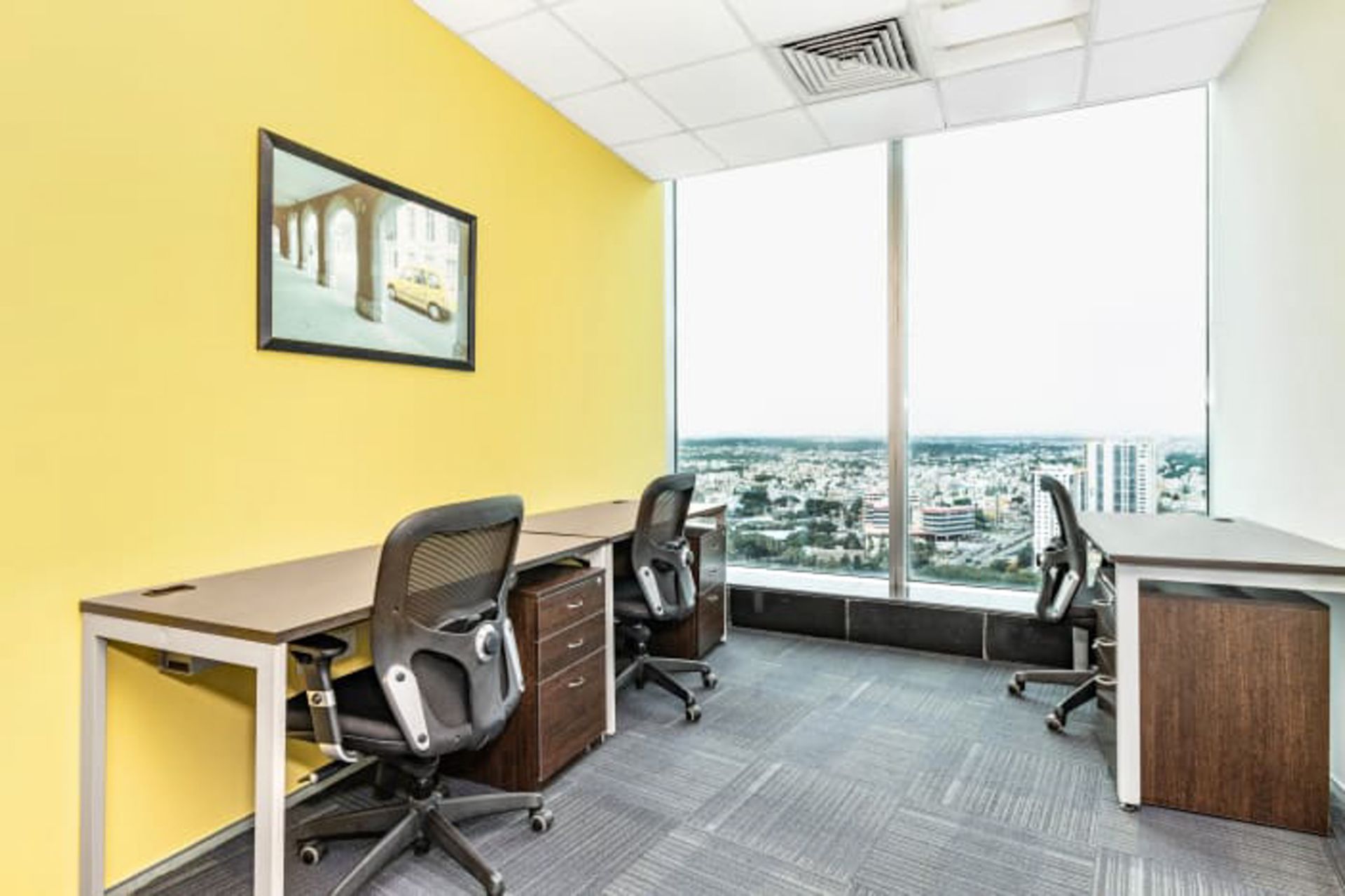 Regus World Trade Tower - Coworking Space and Shared Office Space in ...