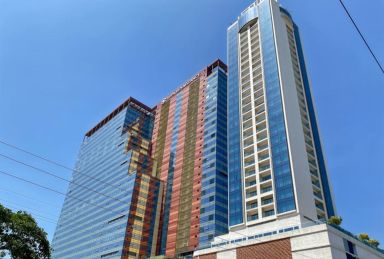 Regus Rupa Renaissance - Coworking Space and Shared Office Space in ...