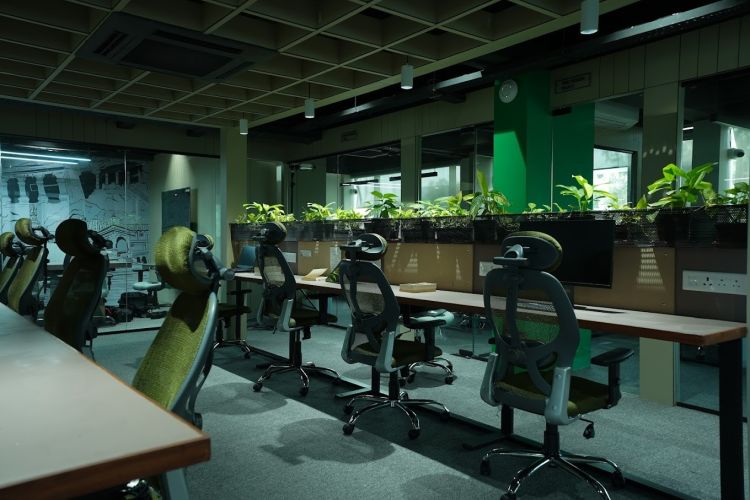 Deck Spaces - Coworking & Shared Office Space in Sharanpur, Nashik