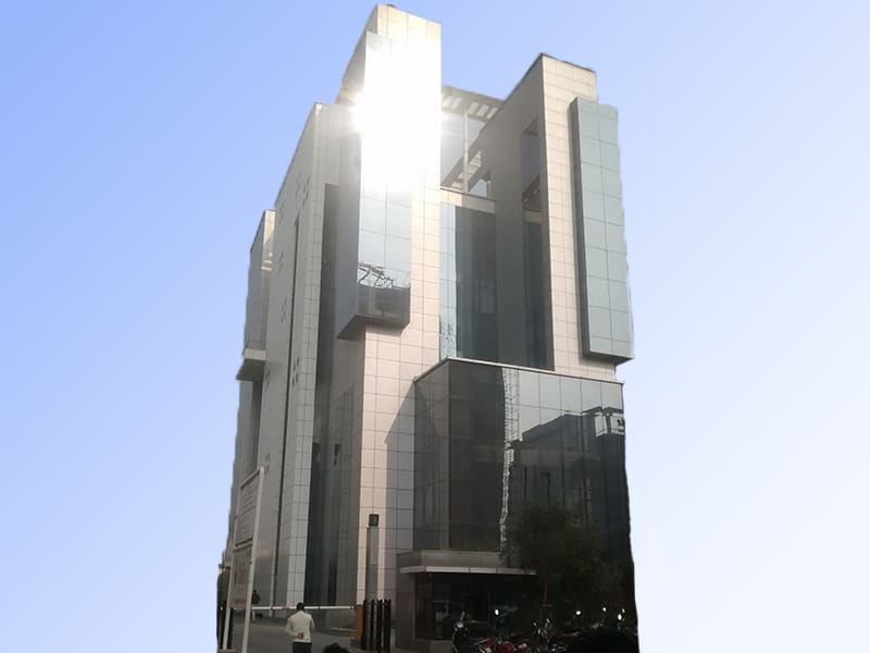 8 Square Sector 125, Noida - 7985 sq.ft. | Commercial Office for Rent/Lease
