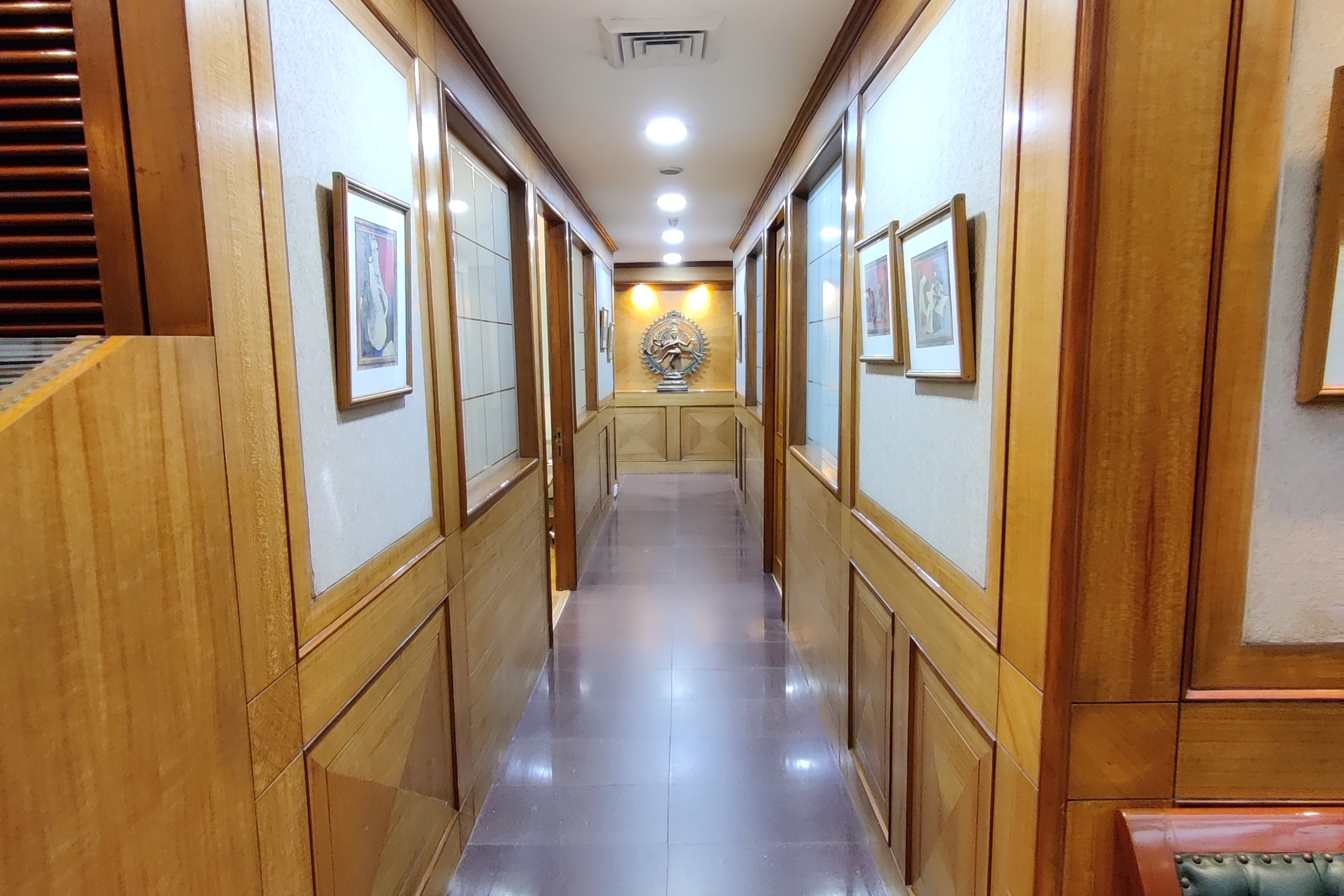 DBS Business Center World Trade Tower - Coworking Space and Shared ...