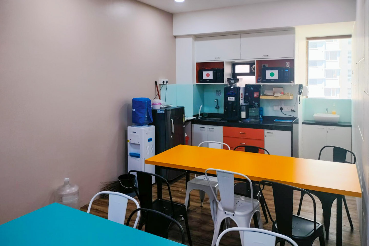 Executive Spaces Shah Trade Centre - Coworking Space and Shared Office ...