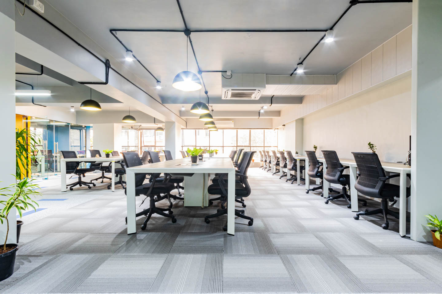 Lumos Cowork Vasudev Chambers - Coworking Space and Shared Office Space in Andheri East, Mumbai