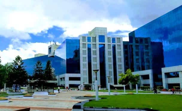 Magarpatta Cyber City - Tower 6 Hadapsar, Pune - 44000 sq.ft ...