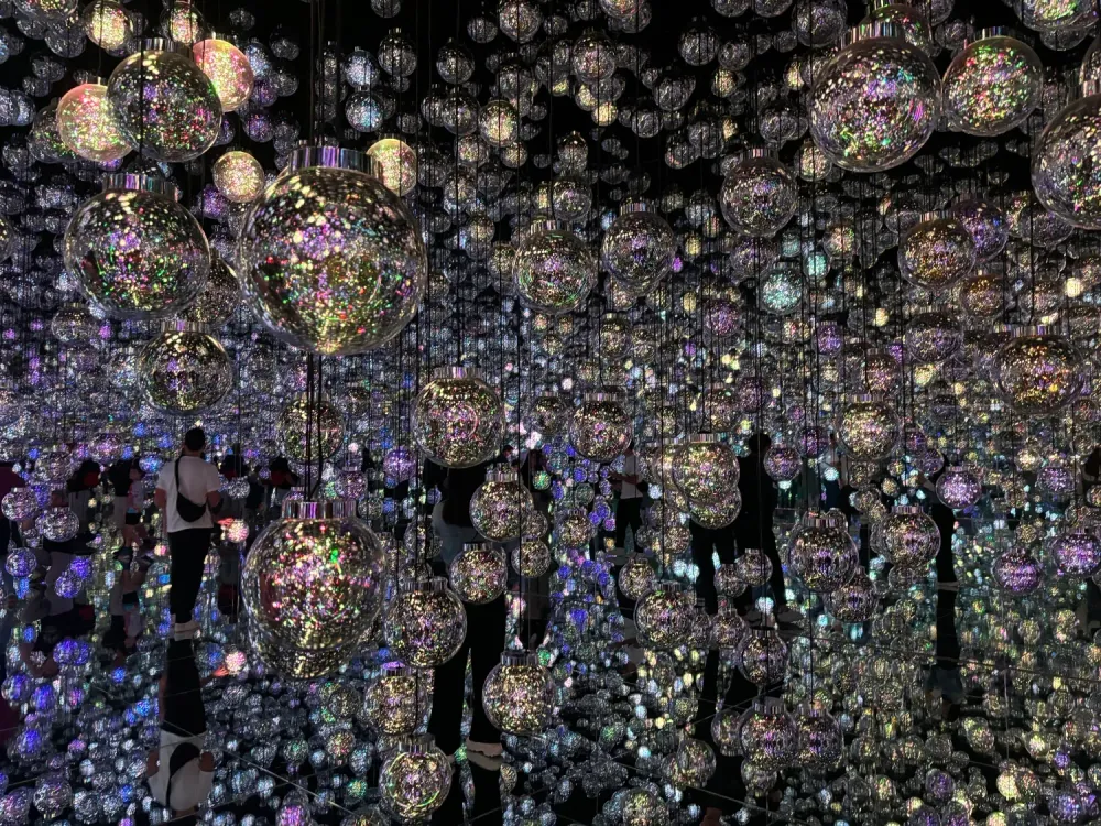 teamLab Planets vs Borderless - A Review of Which To Go | Experiential ...
