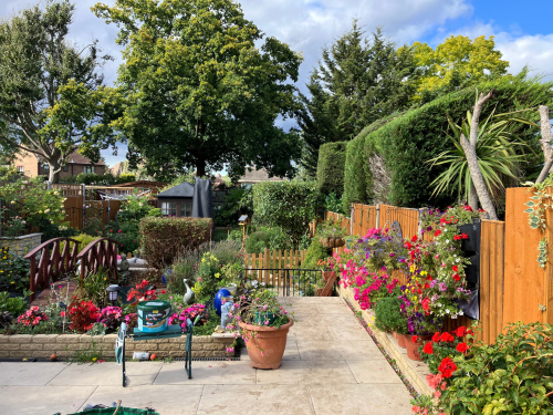 Andrew Gardener - in Penge, SE20