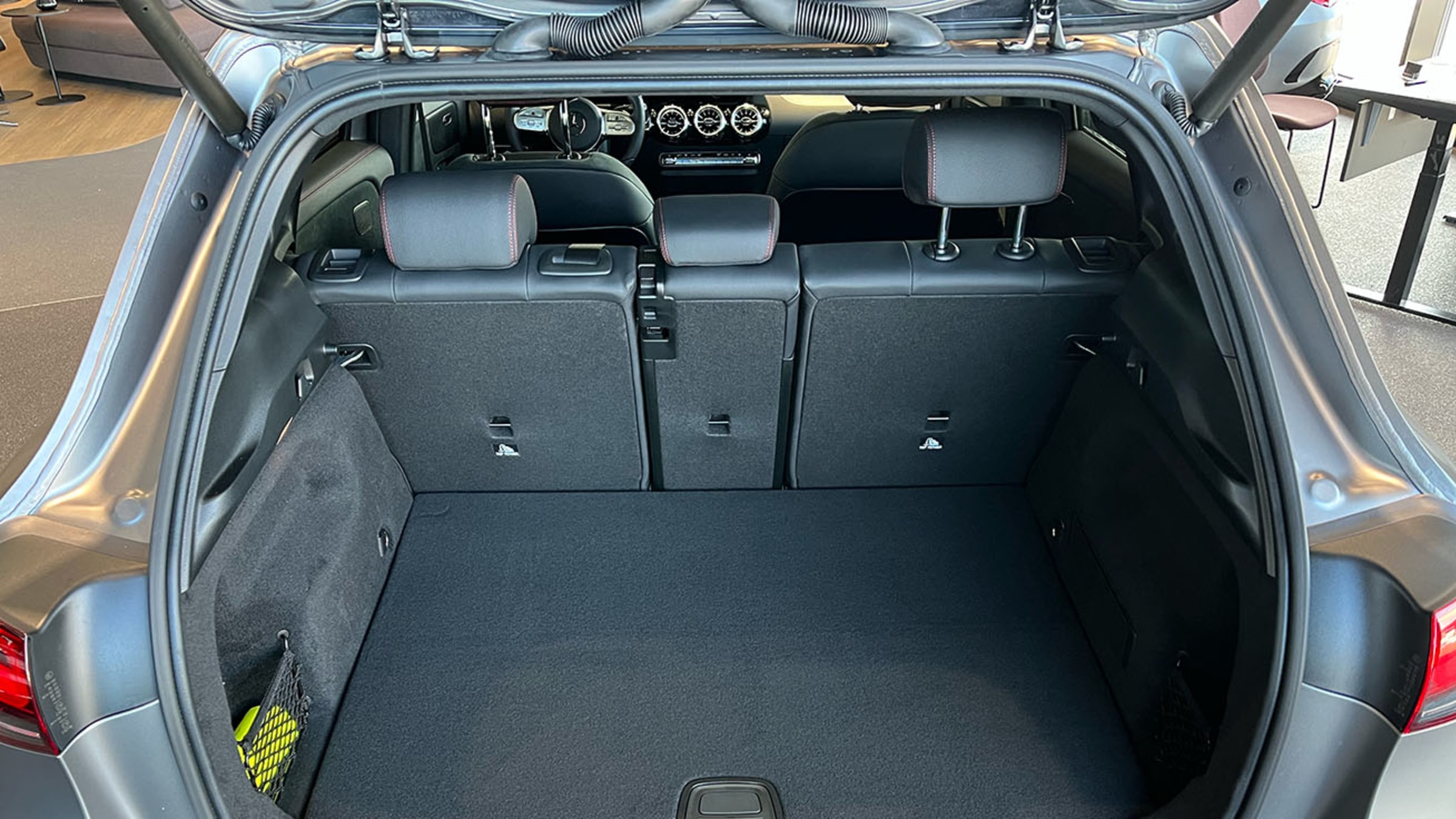 Mercedes EQA - bagasjerom i liter og cm | NAF