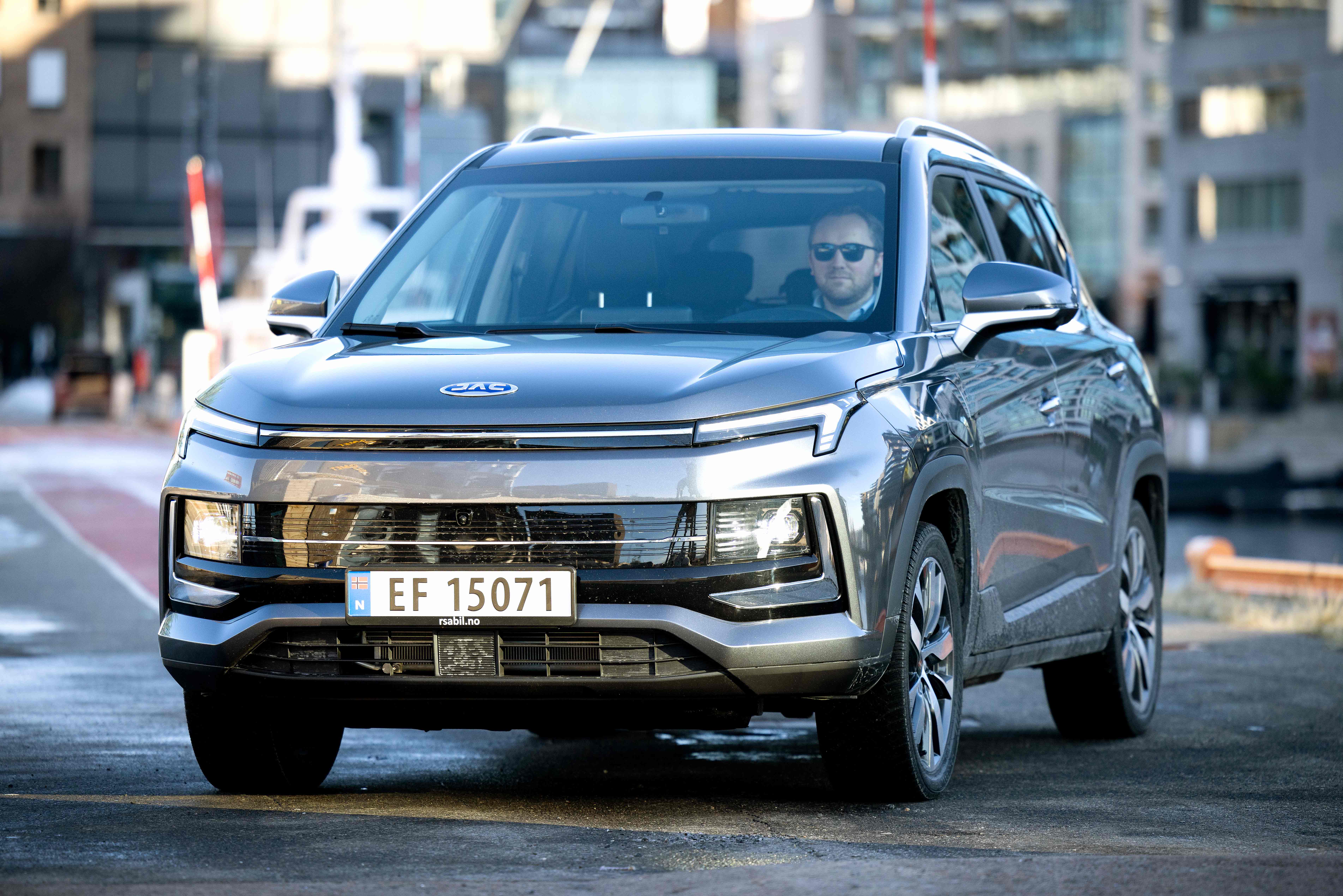 Familiebiltest: JAC e-JS4 | NAF