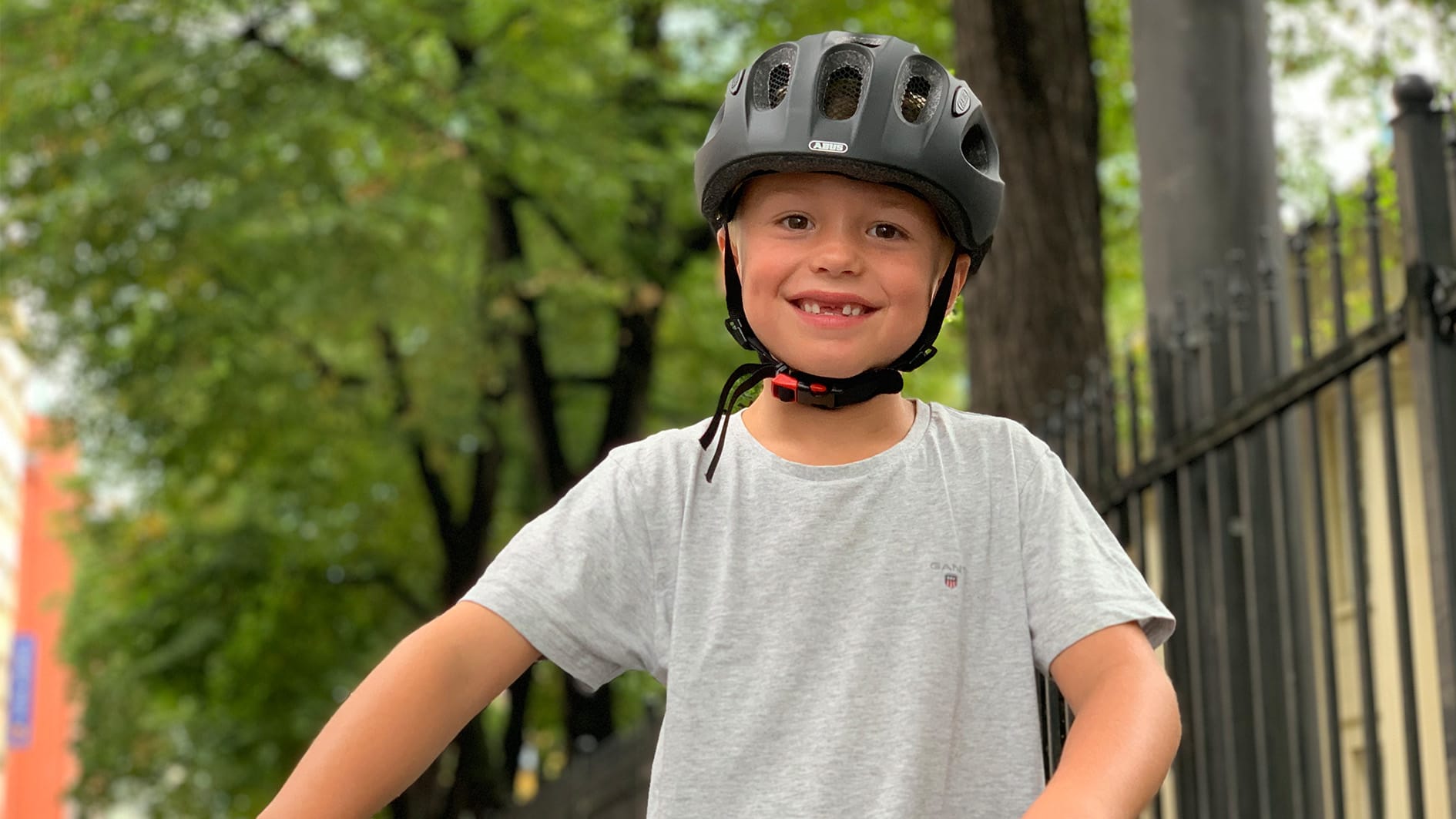 Test av sykkelhjelmer for barn 2022 | NAF