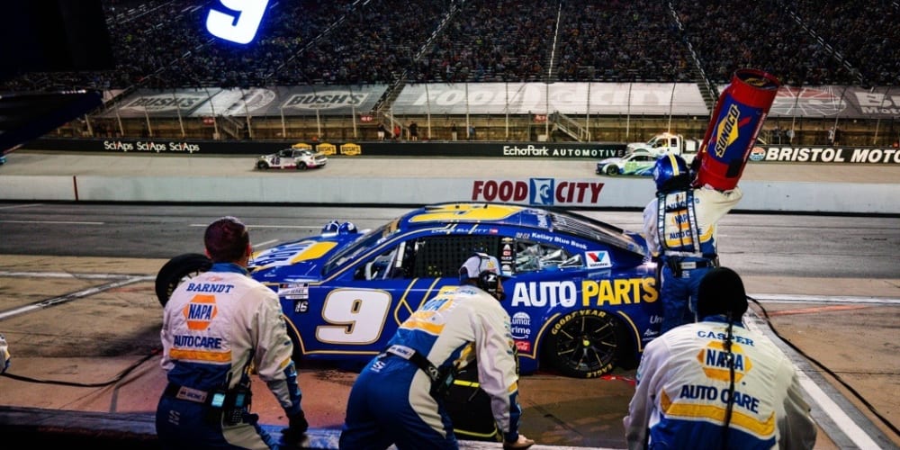 Chase Elliott's No. 9 team named 2025 Most Valuable Pit Crew in NASCAR ...