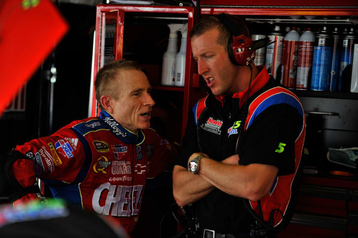 Mark Martin takes the 2009 Southern 500 at age 50 | Hendrick ...