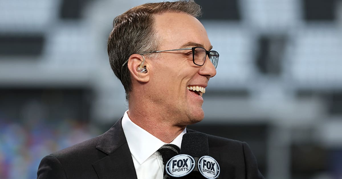 Harvick to serve as 'standby driver' for Larson at All-Star Race