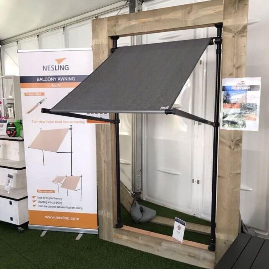 Structure en acier autoportante pour store balcon