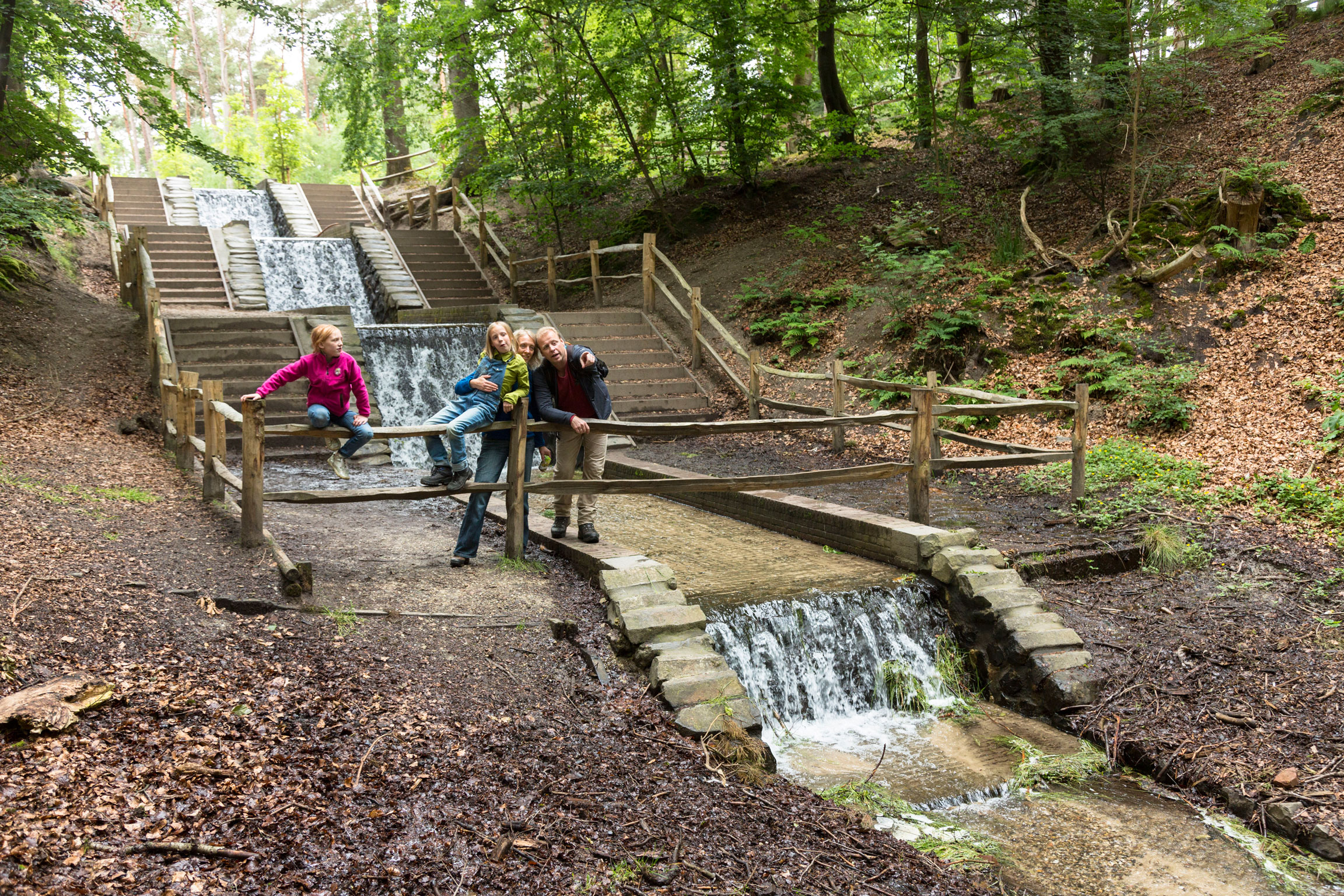 Bezoek de grootste waterval van Nederland | Natuurmonumenten