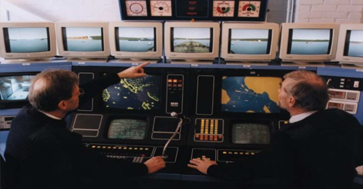 Simulators: 45 years of development and debate