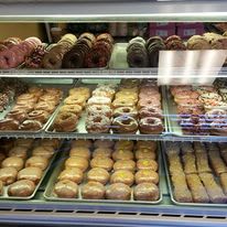 Dee's Donuts | Neon Feast