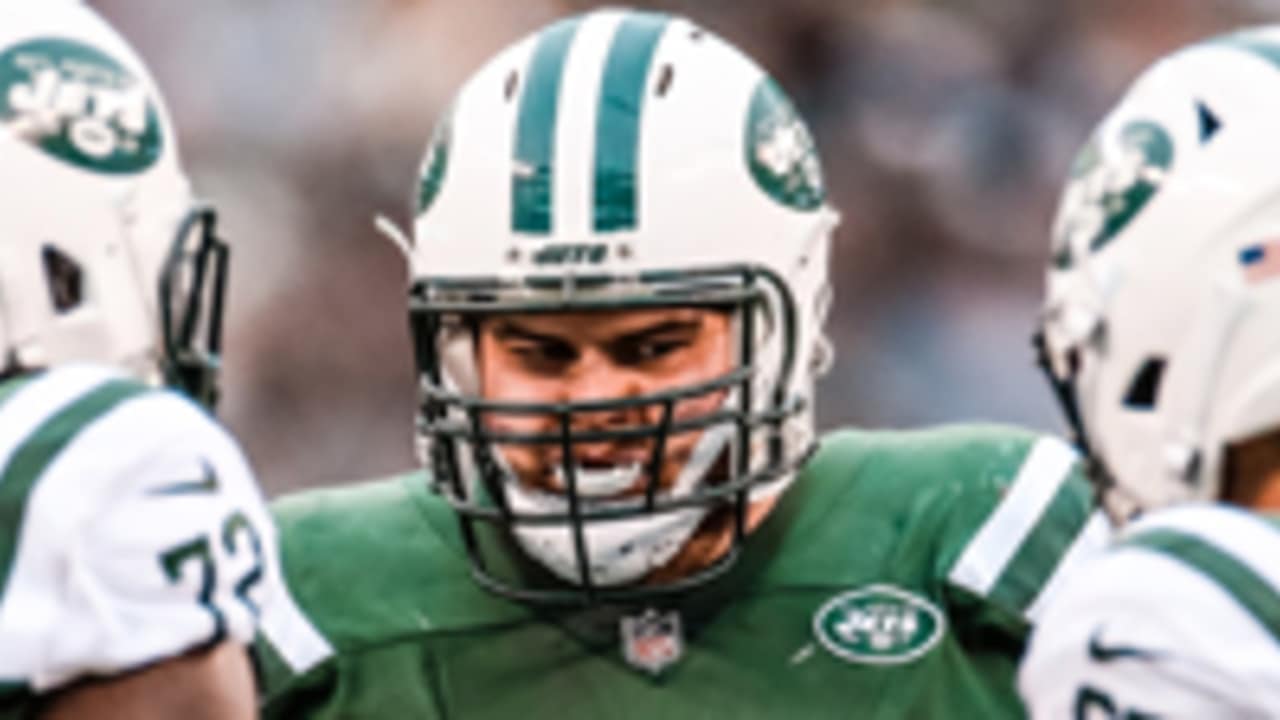 OL Brent Qvale Signs RFA Tender