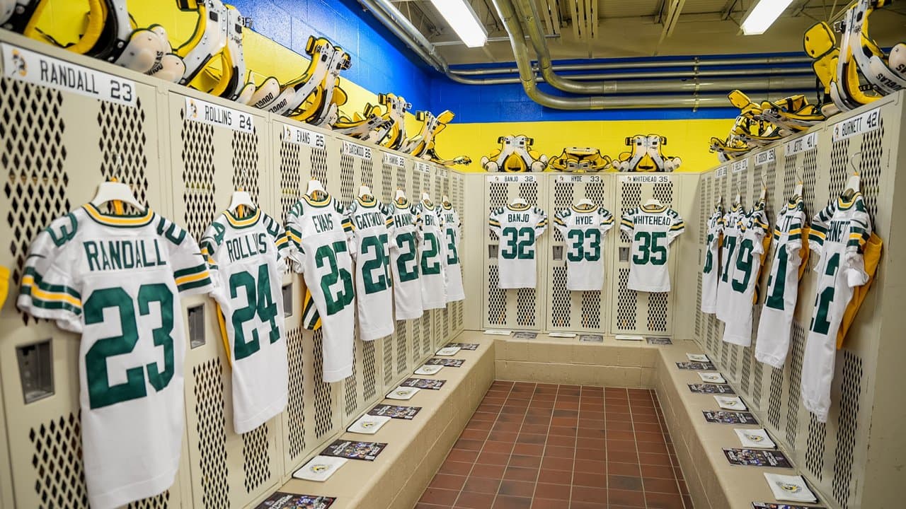 Behind-the-scenes photos of Packers locker room