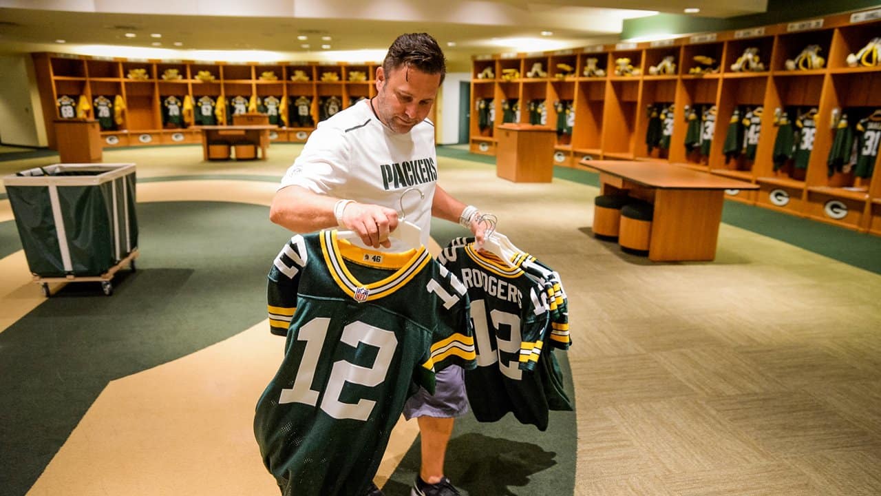 Inside the Packers locker room