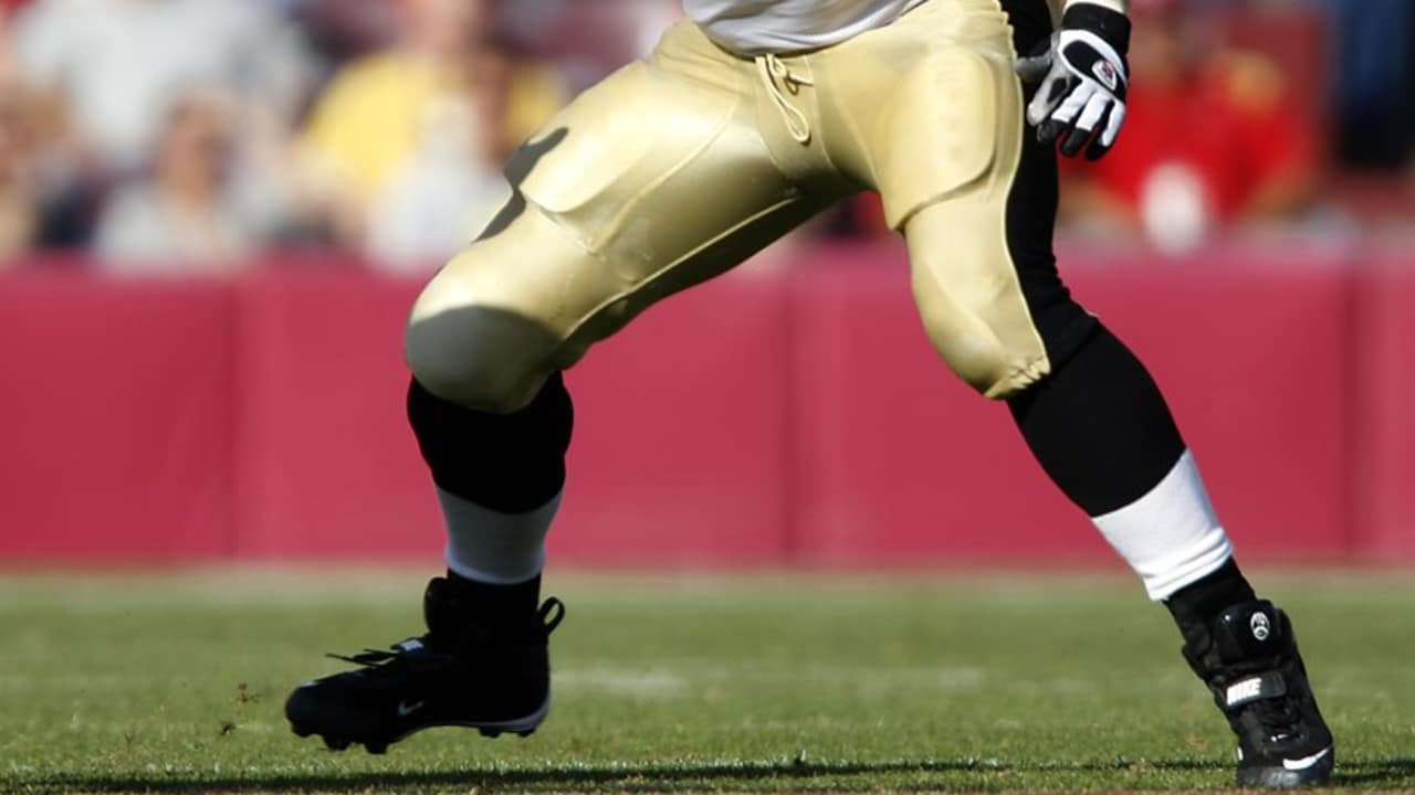 Jon Stinchcomb with the New Orleans Saints