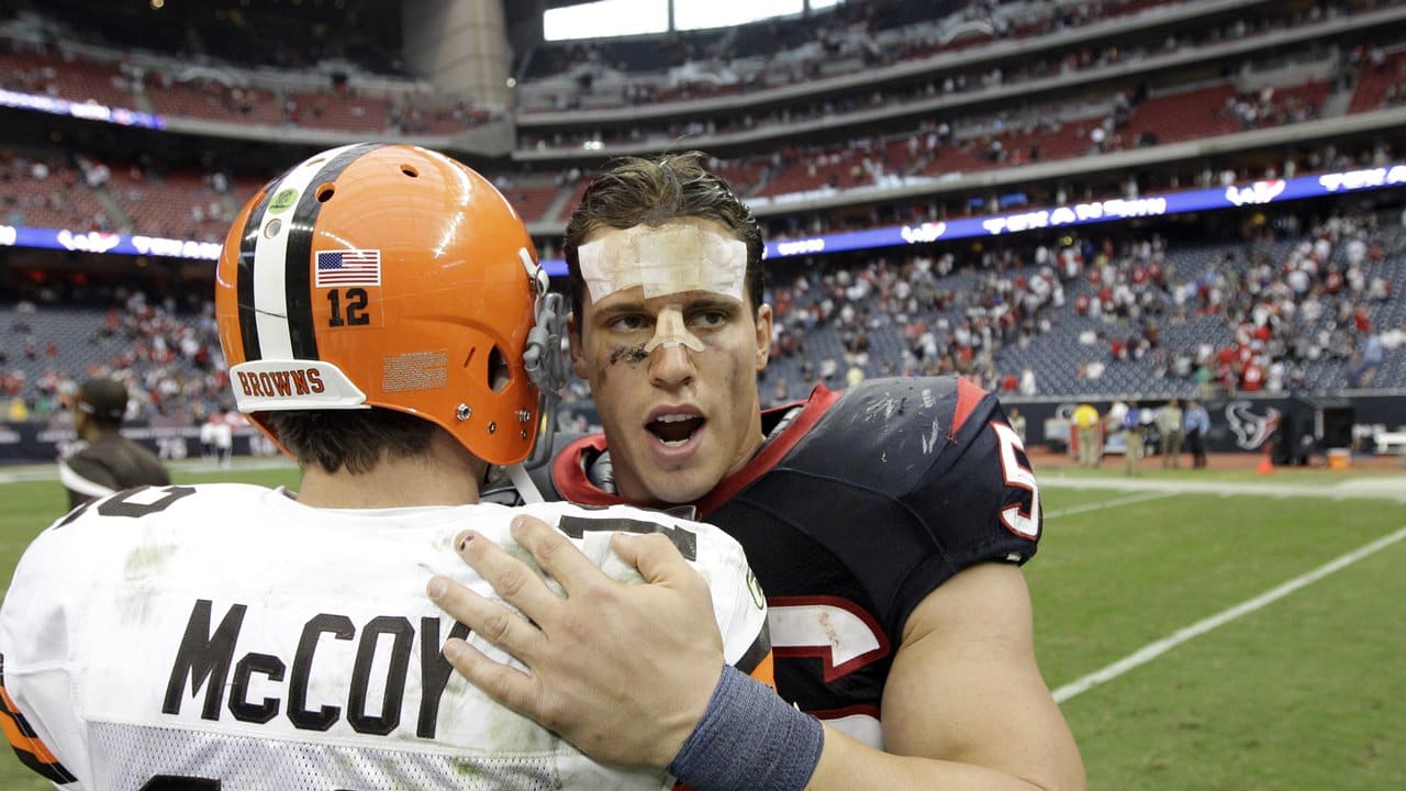 PHOTOS: Texans and their hugs