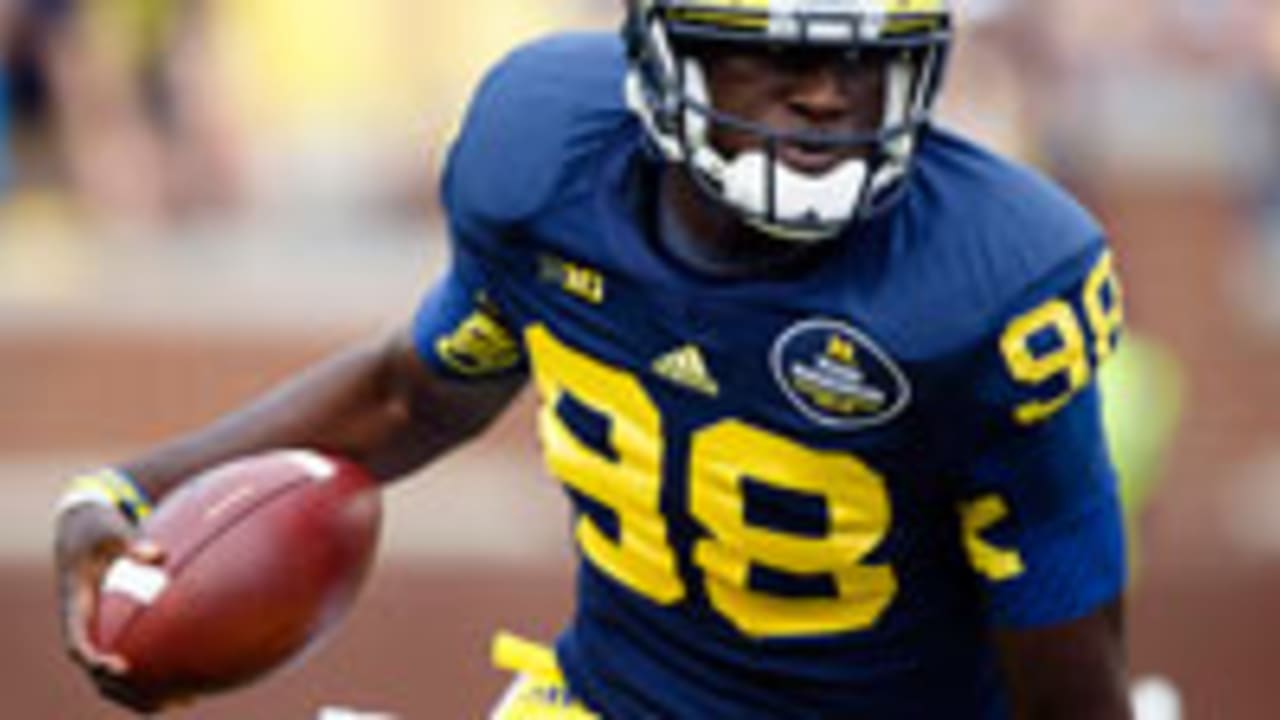 Michigan's Devin Gardner throws for 235, a TD -- and zero picks