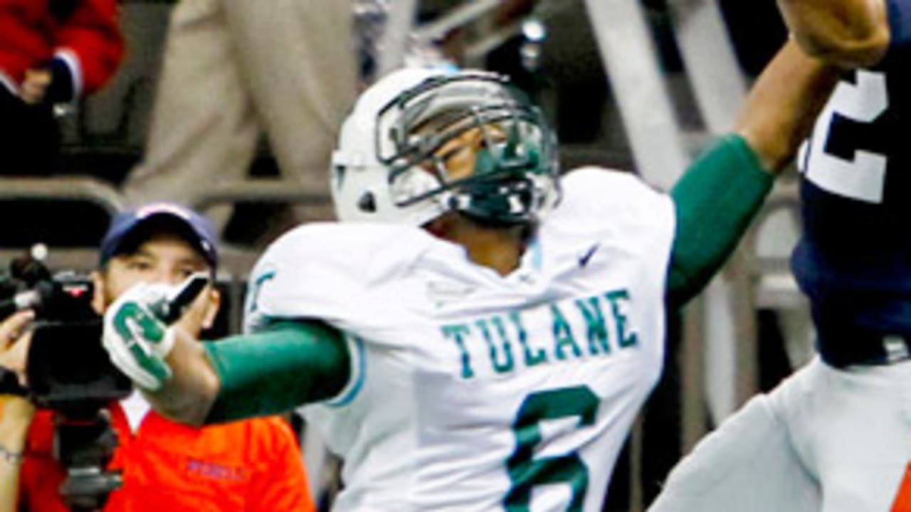 Two players ejected for violating 'targeting rule' on opening night