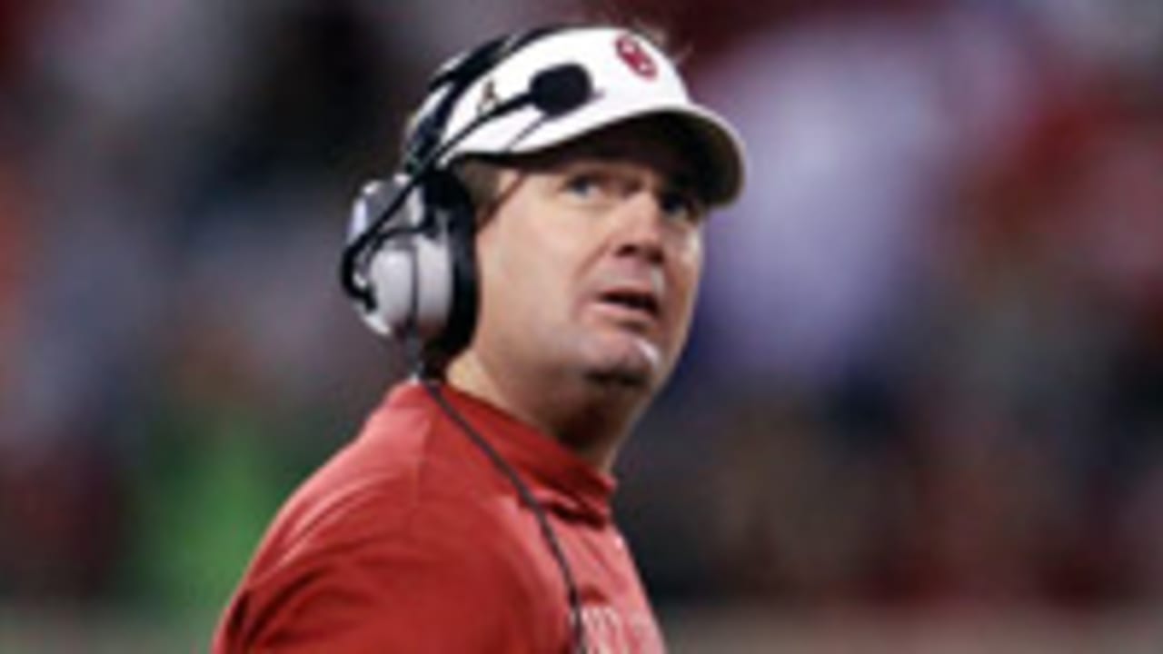 Bob Stoops lands contract extension through 2020