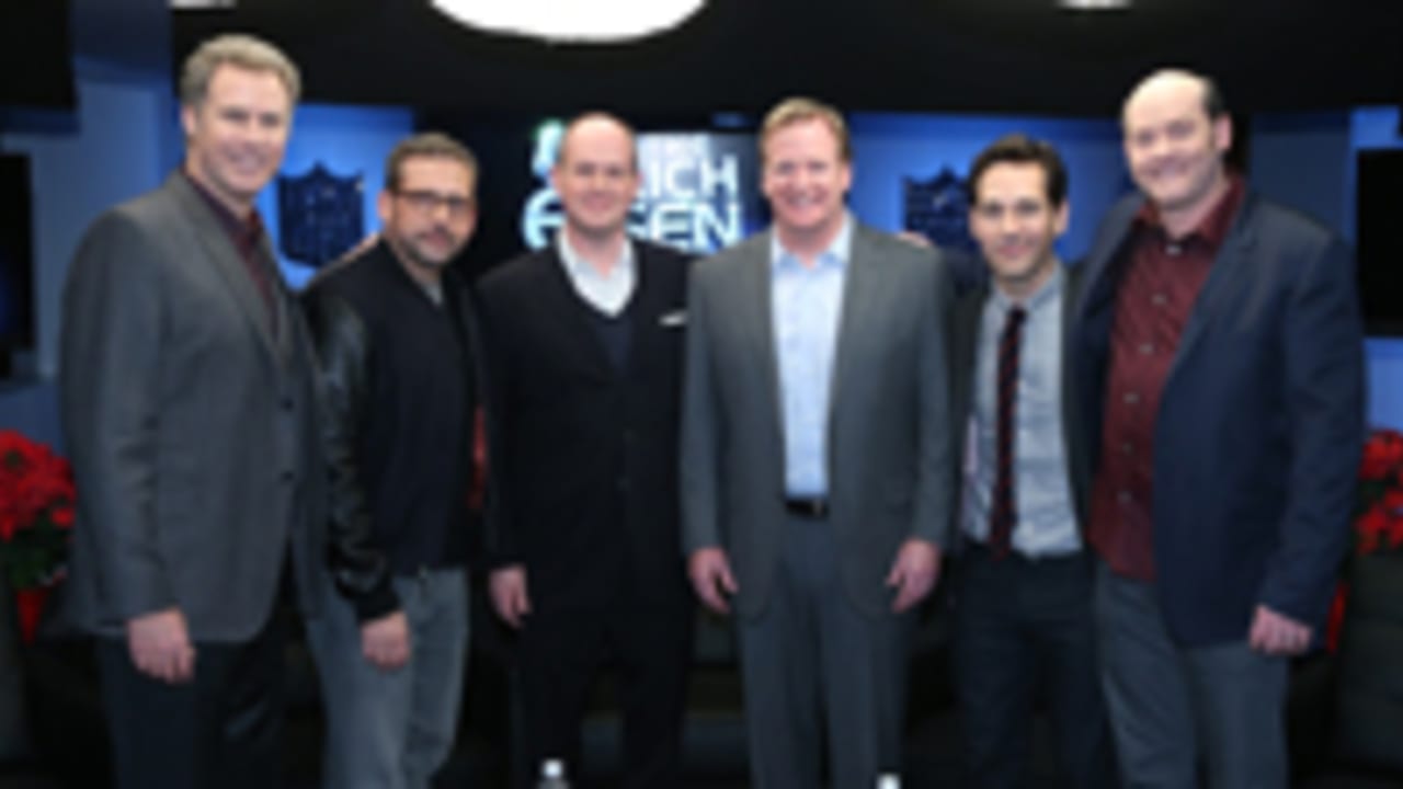 The cast of Anchorman 2 at the 2013 Rich Eisen Holiday special