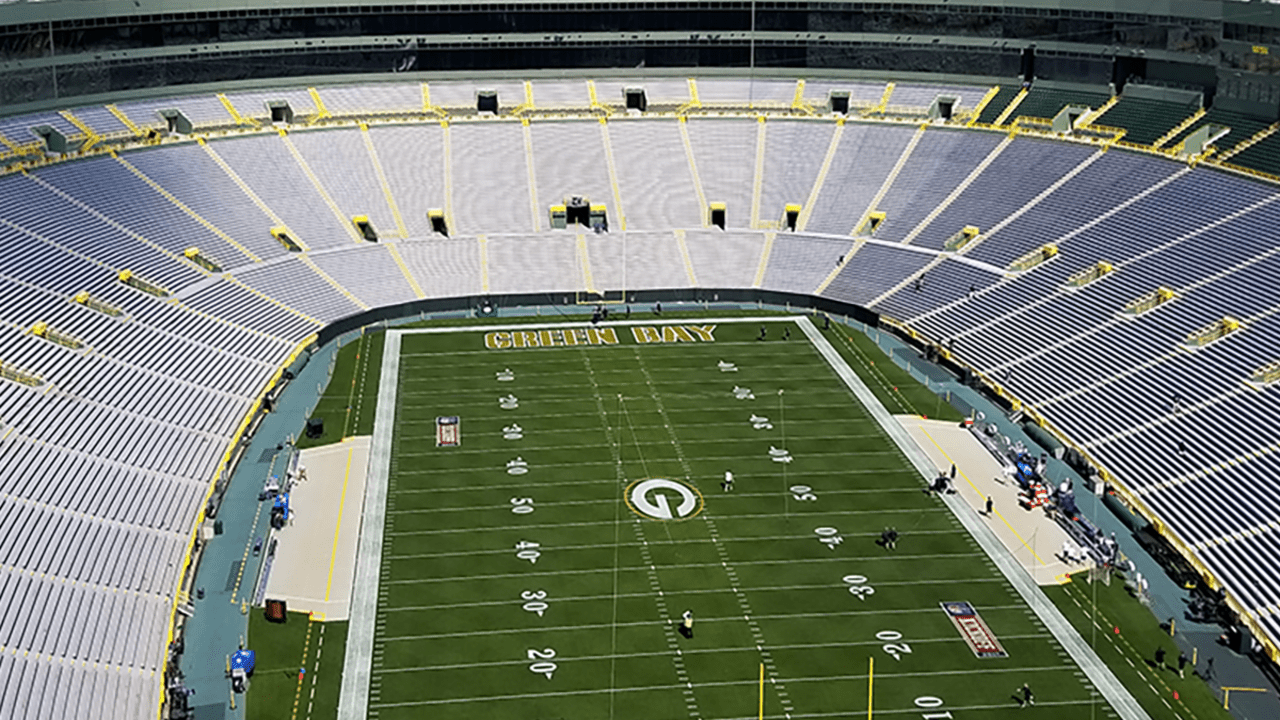 Sunday's Best: Photos From Lambeau Field