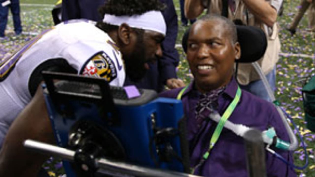 Ravens celebrate birthday for ALS victim, former player O.J. Brigance