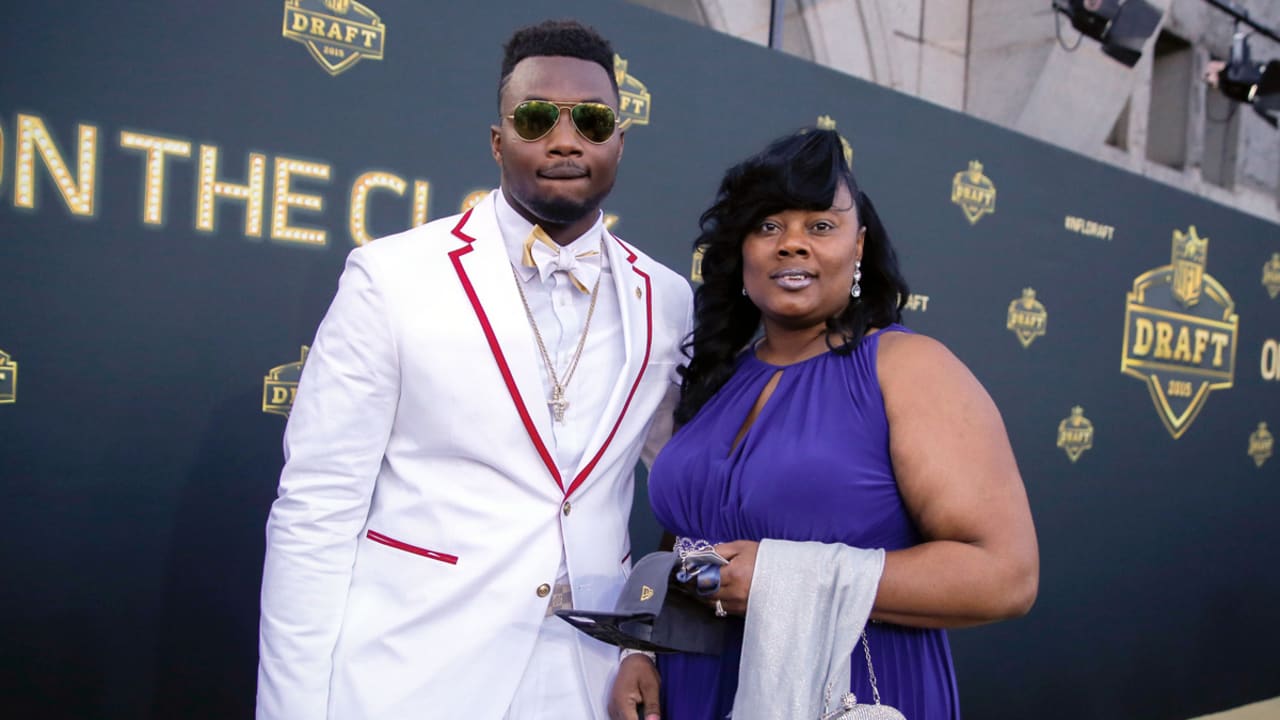 2015 NFL Draft: Draftees and their moms