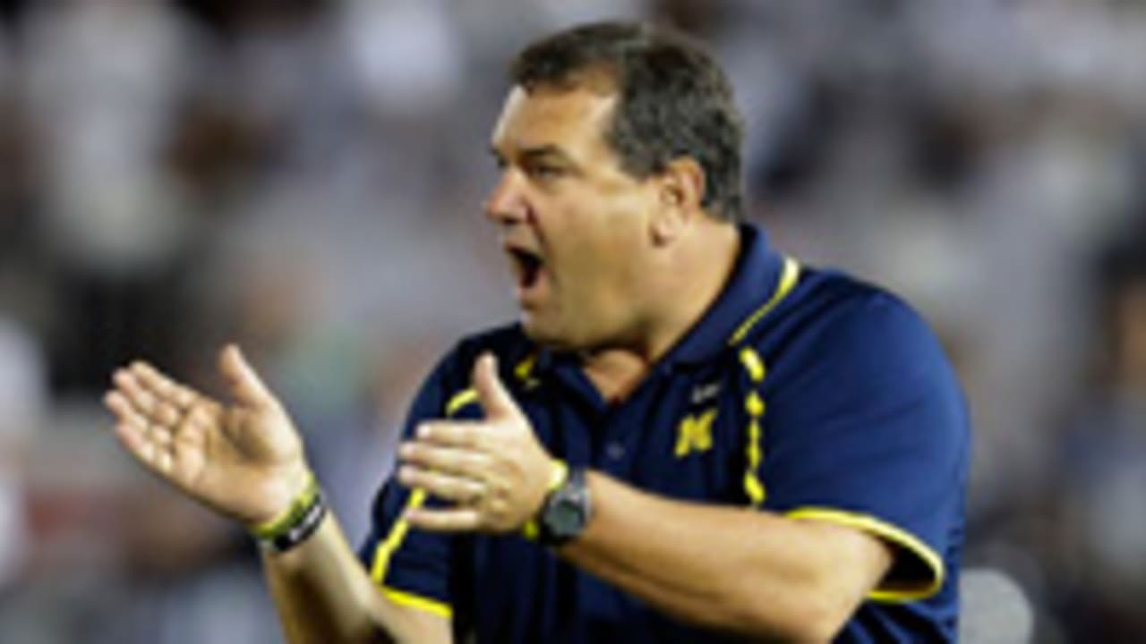 Michigan's Brady Hoke gets a vote of confidence from his AD