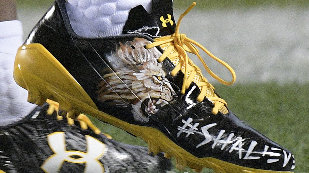 NFL cleats: 2017 Week 14