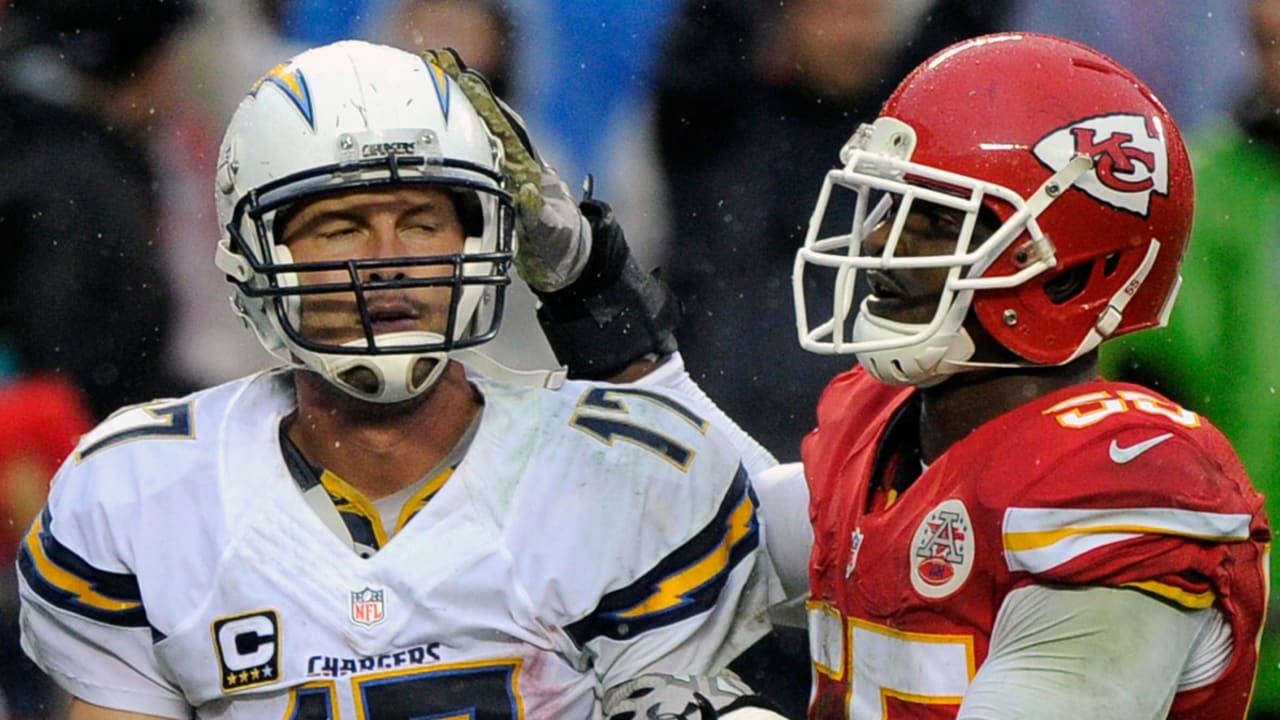 Top 10 photos from Week 14 of the 2015 NFL season