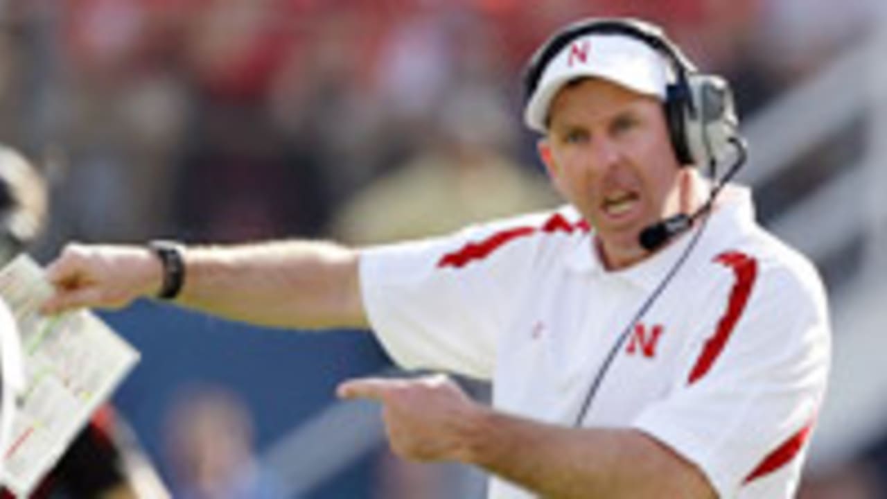 Nebraska coach Bo Pelini apologizes for expletive-filled rant