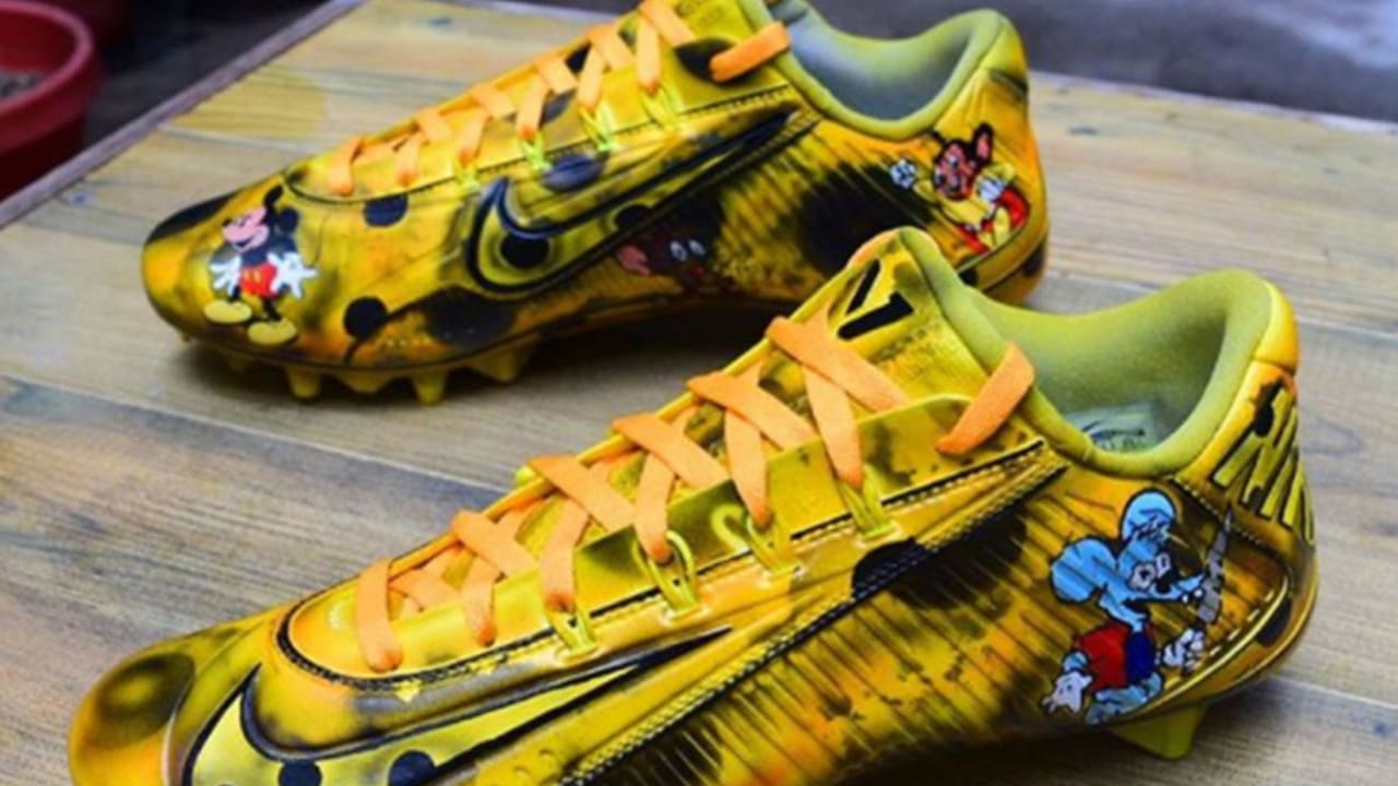 NFL's Best Cleats of Wild Card Weekend