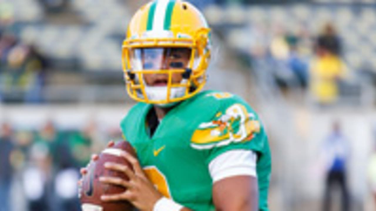 Oregon's Mark Helfrich: QB Marcus Mariota can run any system