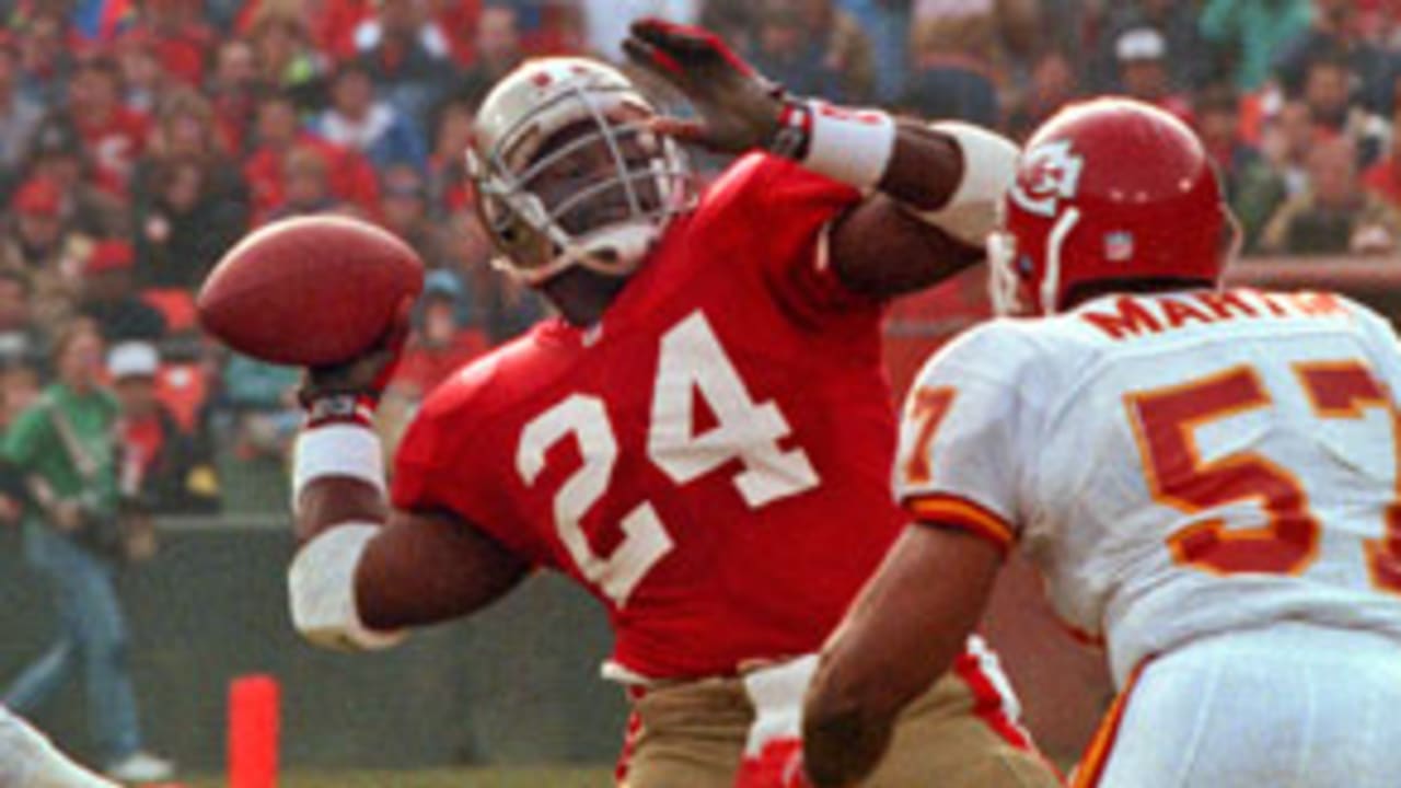 Former NFL veteran Harry Sydney inspires N.C. high school players