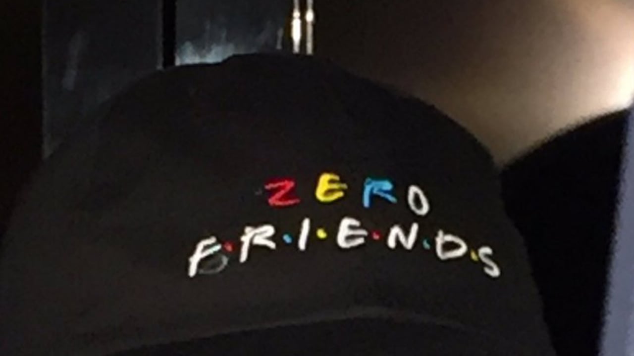 Juicy subtext alert: Geno Smith's 'Zero Friends' hat