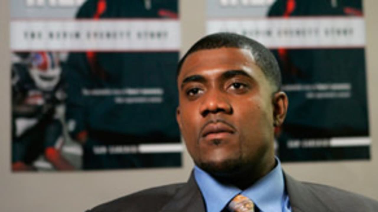 Former Buffalo Bill Kevin Everett at peace with life after pro football