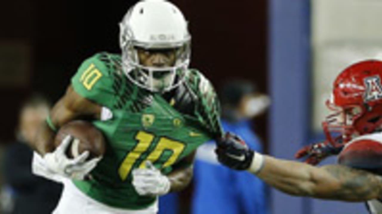 Oregon's Johnathan Loyd goes from hoops to CFB title game
