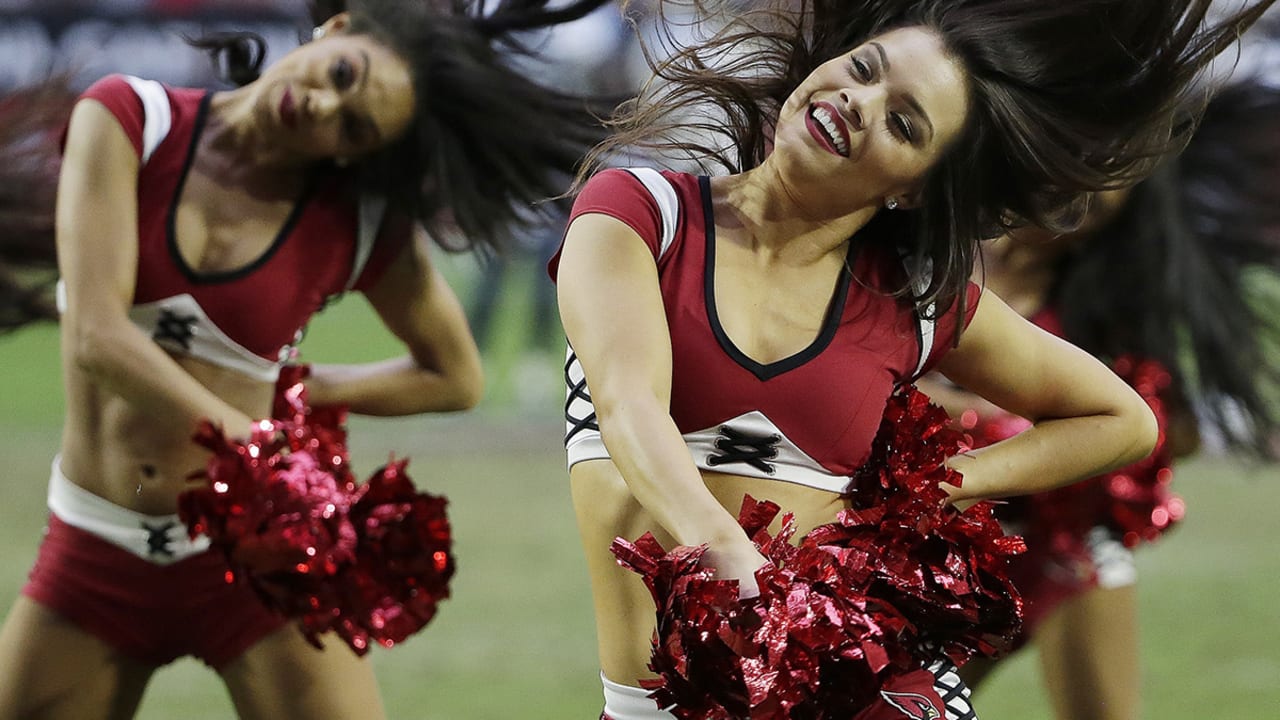 Best of 2017 NFL cheerleaders: Week 14
