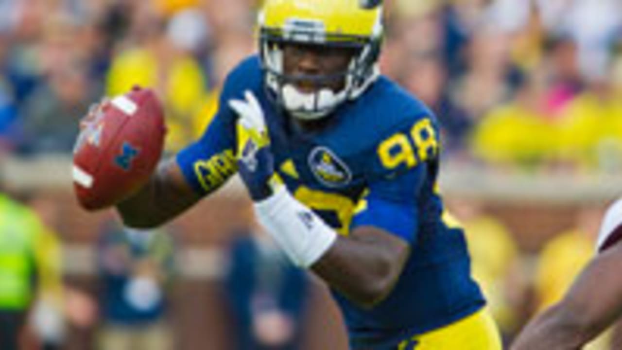 Michigan QB Devin Gardner plays a mistake-free game