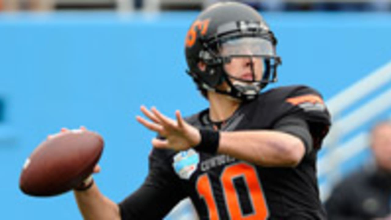 Oklahoma State to use Clint Chelf, J.W. Walsh at QB in opener