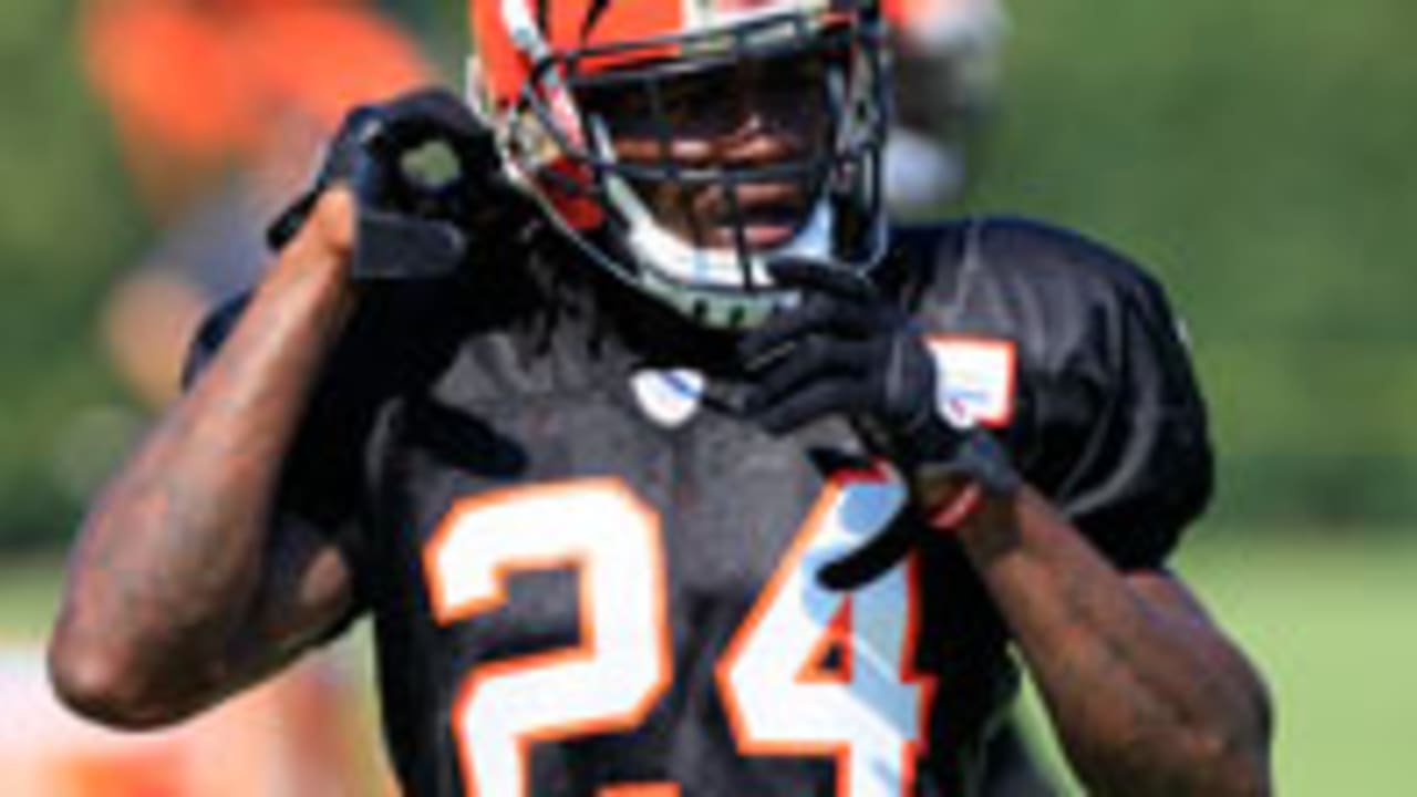 Adam 'Pacman' Jones 'keeps it real' with rookies