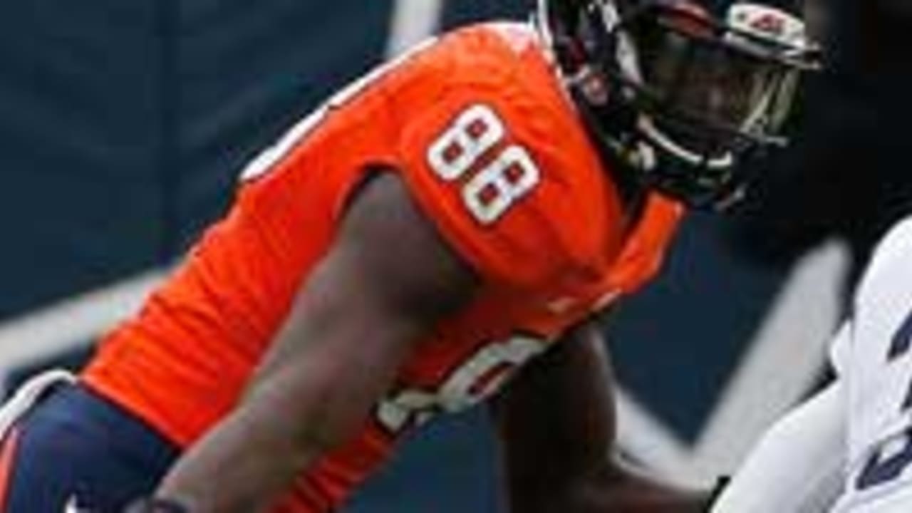 Virginia LB Max Valles to apply for early entry into 2015 draft